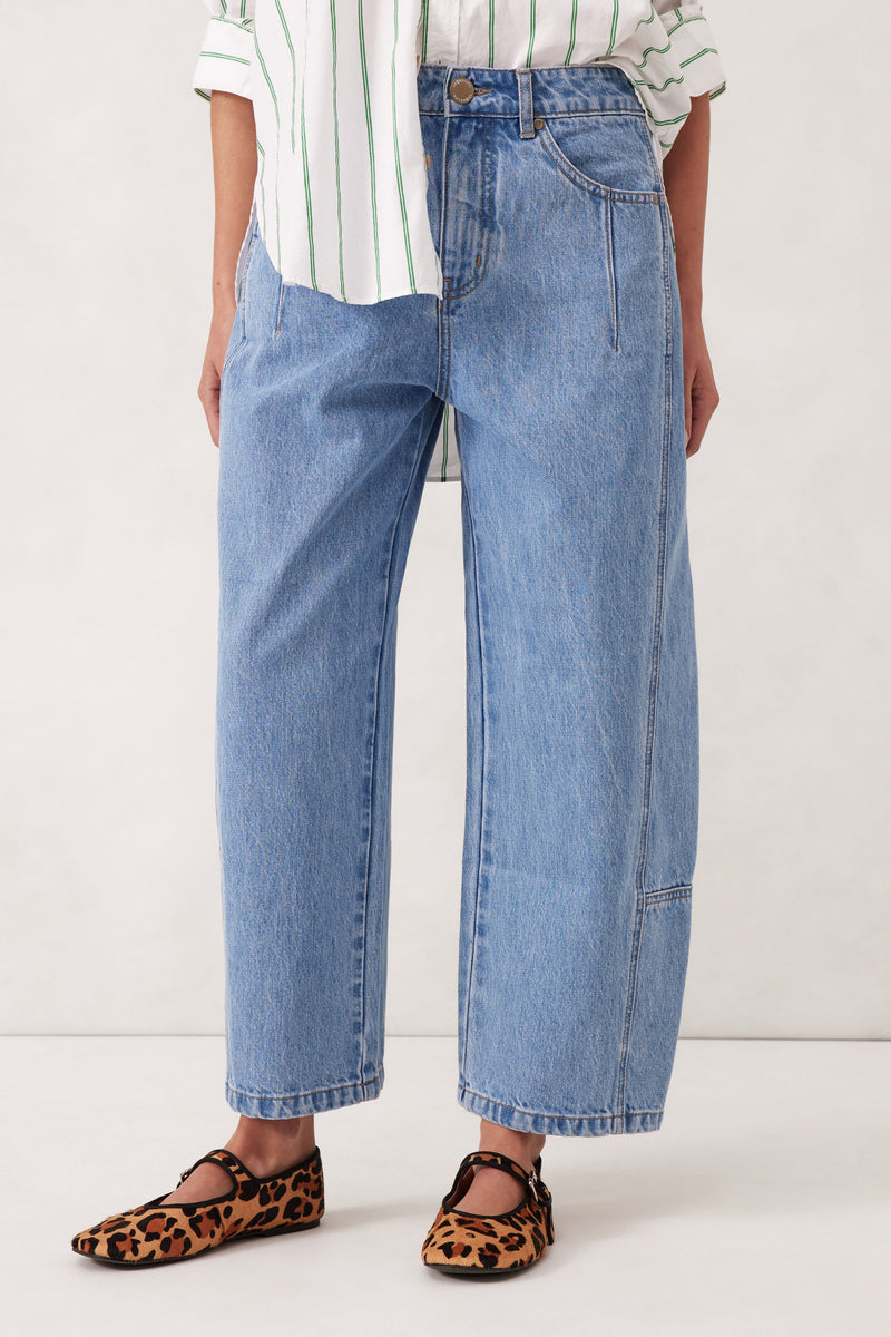 Ceres Life Darted Barrel Jean - Vintage Blue – Vivid in Bellingen